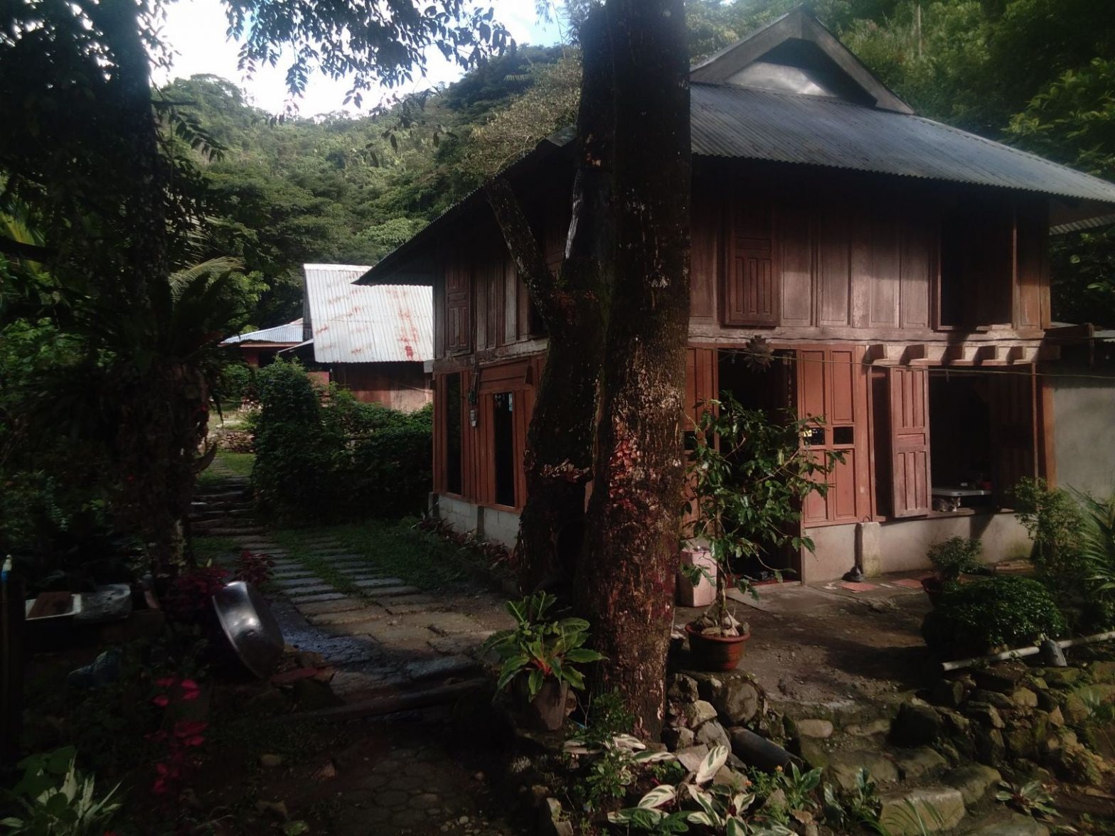 North Luzon Loop Road Trip Travel Guide 2020 - The Queen's Escape