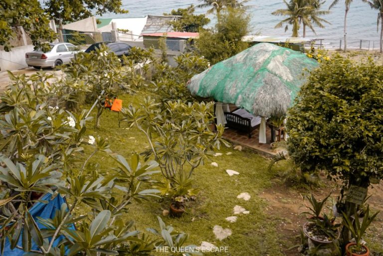 Tanaw sa Anilao: A Native Filipino Beach House in Mabini, Batangas ...