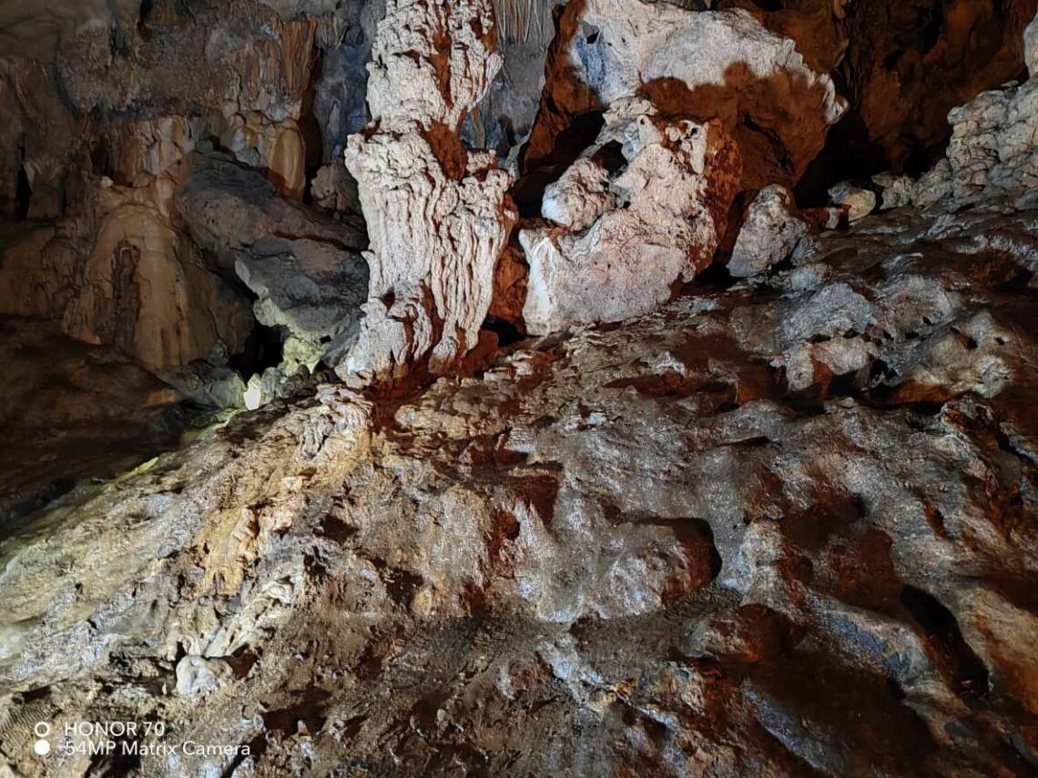 Balangagan Cave: Southern Sagada's Underground Wonder - The Queen's Escape