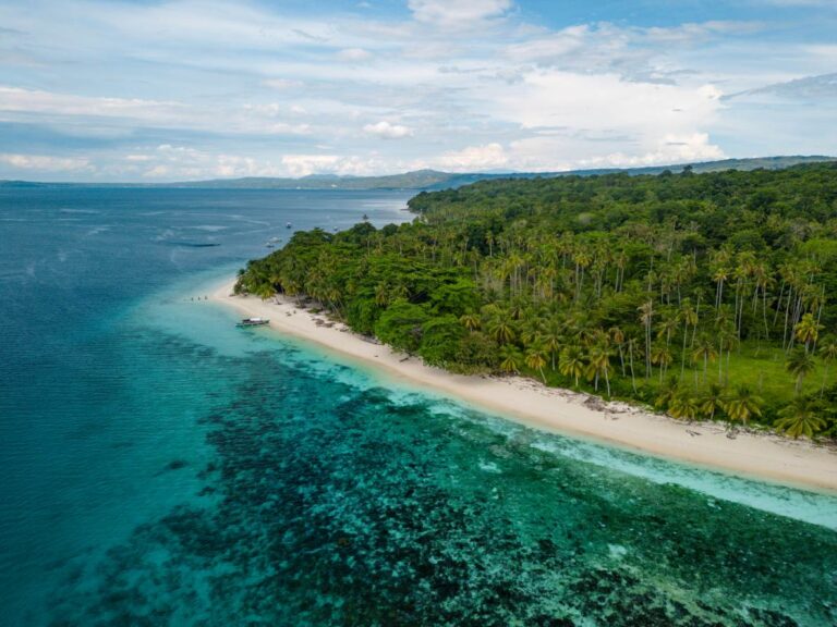 ULTIMATE SAMAL ISLAND DIY TRAVEL GUIDE 2026 (Budget + Itinerary) - The ...