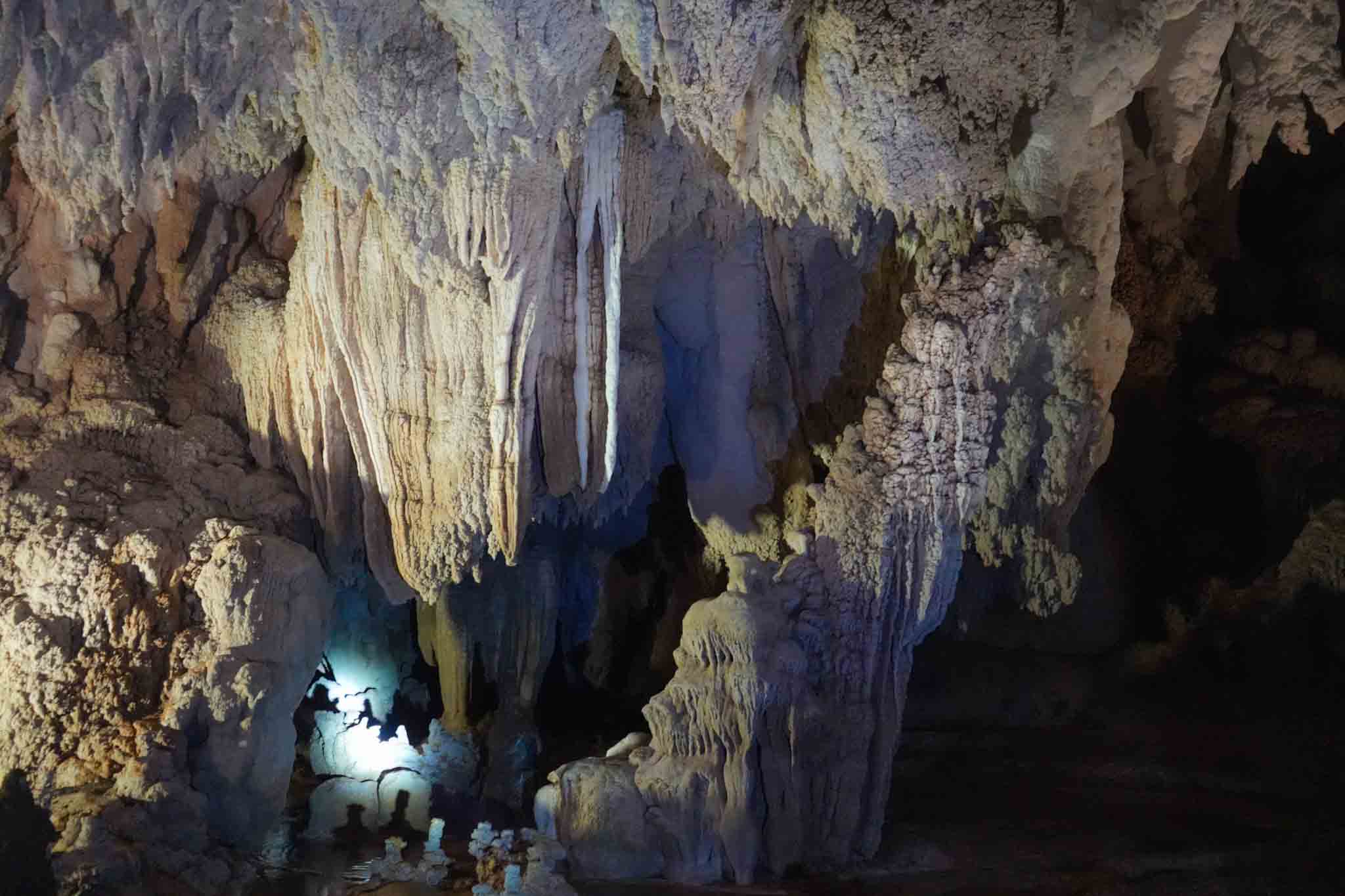 Sohoton Caves and Natural Bridge Park Travel Guide - The Queen's Escape