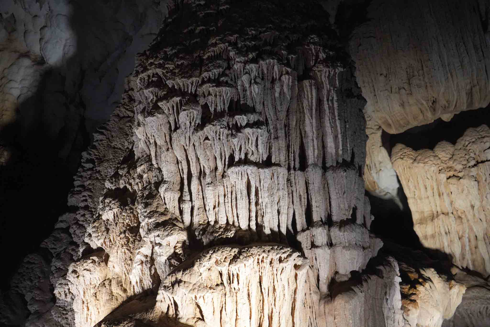 Sohoton Caves and Natural Bridge Park Travel Guide - The Queen's Escape